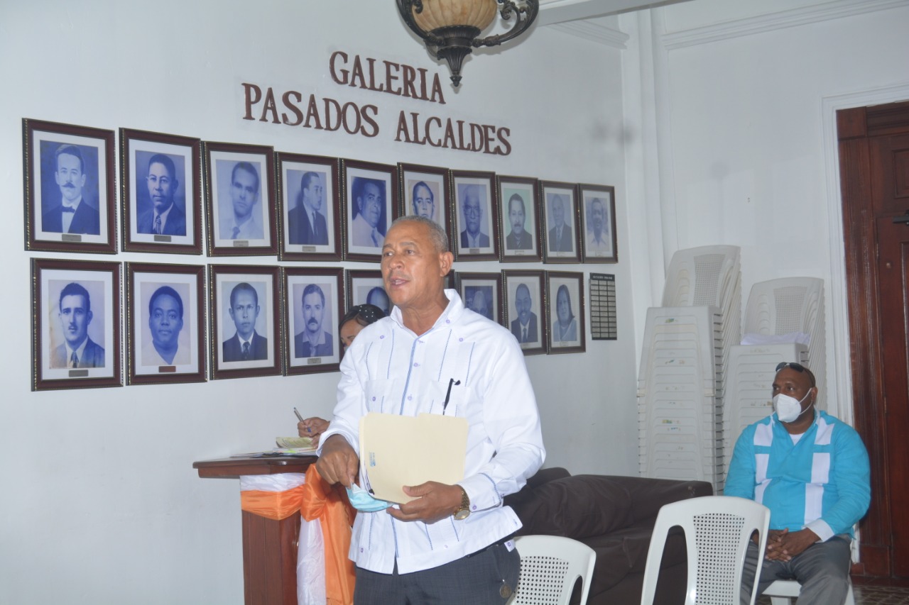 Alcaldía de La Romana, se reúne con miembros de las Instituciones de ...